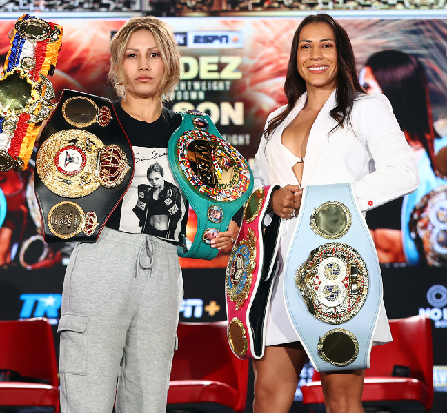 Oscar De La Hoya at Mandalay Bay: Then and Now | Boxing News, articles ...